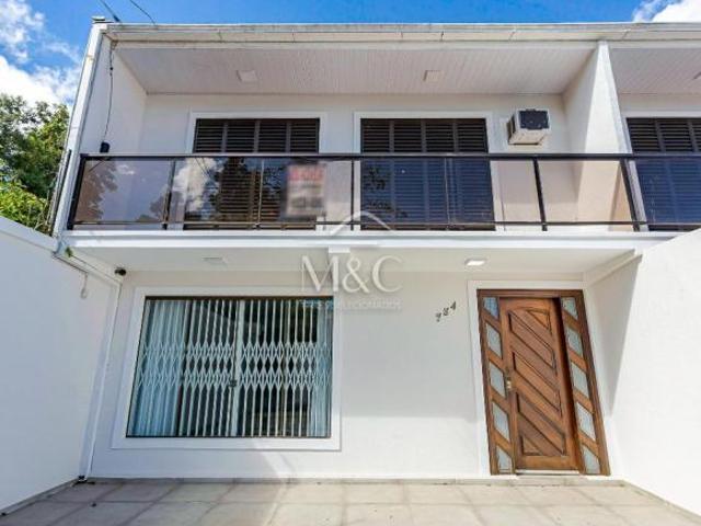 Sobrado com 132 m², à venda no bairro Boa Vista