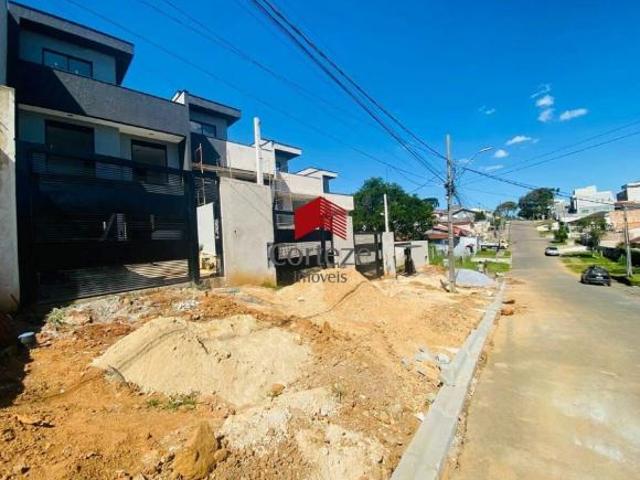 Sobrado com 134,26m² 3 quartos, à venda, no bairro Boa Vista em Curitiba