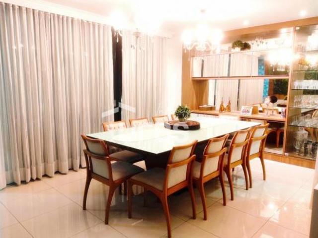 Sobrado com 134 m², 3 suites, churrasqueira a carvao, completa em armario