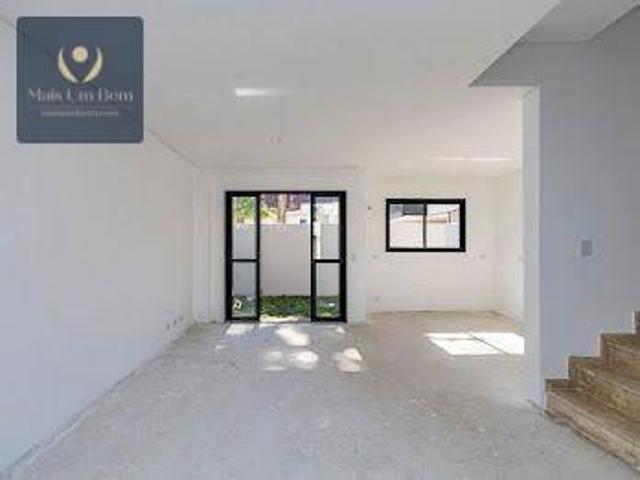 Sobrado com 136 m², 3 quartos 1 suíte à venda por R$ 799.000 Cajuru Curitiba/PR