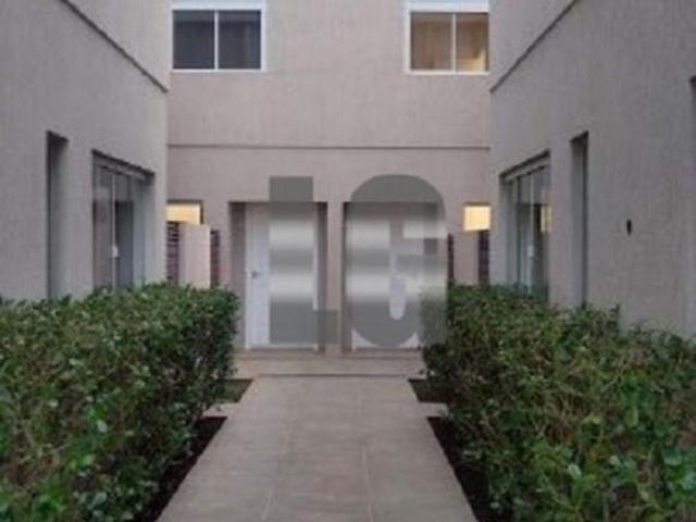SOBRADO COM 140m² com 3 DORMITORIOS SENDO 1 SUITE, LAVABO, AREA DE SERVIÇO e 2 Vagas