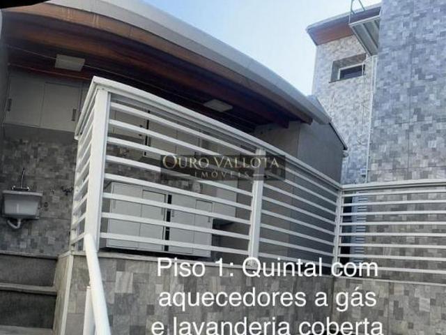 Sobrado com 140m²