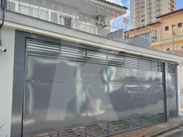Sobrado com 142 m2 em Santana 03 suítes e 2 vagas