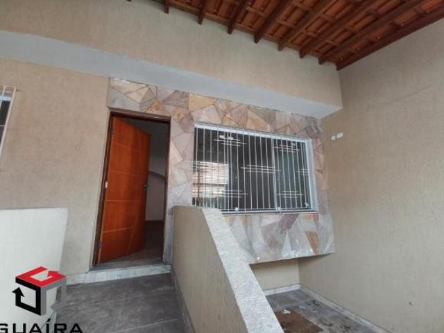 Sobrado com 153 m² localizado na Vila Pires em Santo André SP