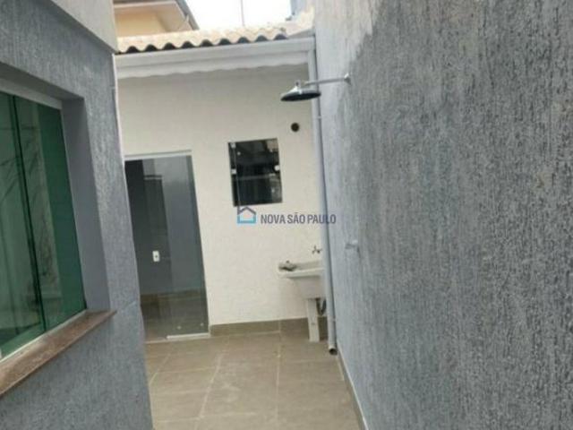 Sobrado com 160m² na Vila Cordeiro, 02 dormitórios sendo 01 suite e Edícula