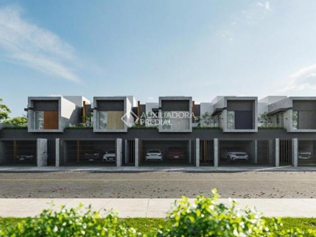 Sobrado com 161m² e com 3 quartos sendo 1 suíte no bairro Sagrada Família