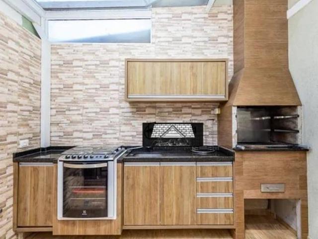 Sobrado com 180m² na Cidade Patriarca