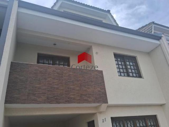 Sobrado com 182m² 4 quartos, à venda, no bairro Ouro Fino em São José dos Pinhais