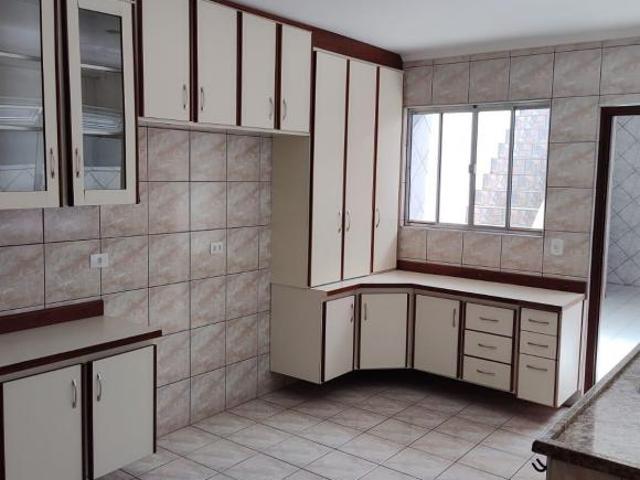 Sobrado com 183m², 3 dormitórios 1 suíte, 4 vagas e área gourmet