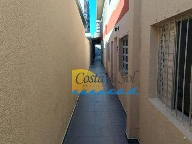 Sobrado com 1 dormitório à venda, 62 m² por R$ 260.000,00 Aviação Praia Grande/SP