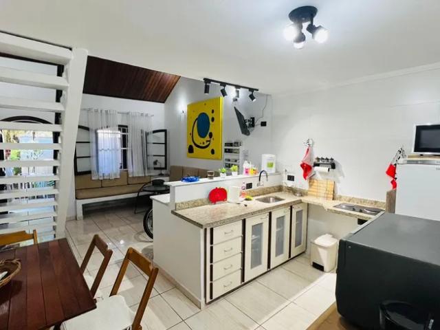 Sobrado com 1 Quarto e 1 banheiro à Venda, 35 m² por R$ 170.000