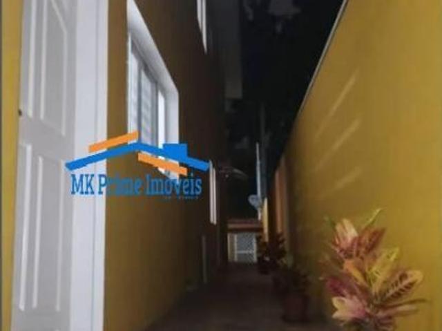 Sobrado com 200 mts² 3 dorm. 1 suíte 6 vagas Campesina