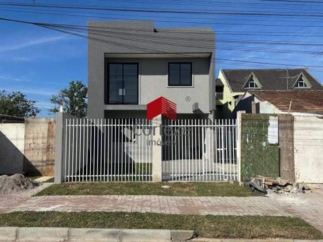 Sobrado com 208m² 3 quartos, à venda, no bairro Sítio Cercado em Curitiba