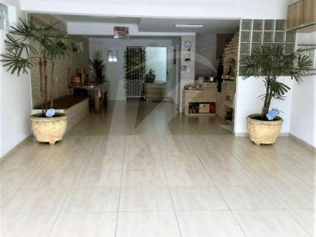 Sobrado com 210m² 3 Dormitórios 2 Suítes 2 vagas á venda na Vila Albertina!