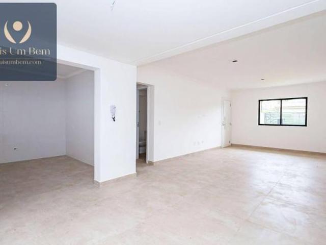 Sobrado com 220m², 4 quartos 2 suítes à venda por R$ 1.290.000 Boa Vista Curitiba/PR