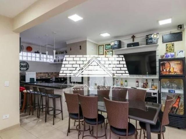 Sobrado com 225m² no Aricanduva