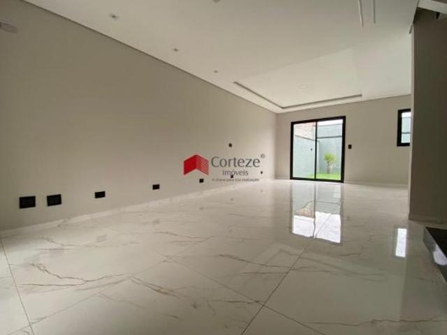 Sobrado com 225m² 3 quartos, à venda, no bairro Afonso Pena em São José dos Pinhais