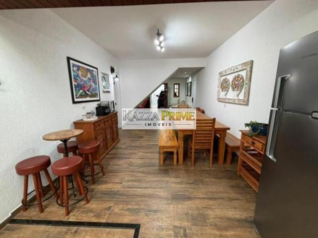 Sobrado com 236m2, 3 suítes, 5 banheiros, 3 vagas Jardim Marajoara