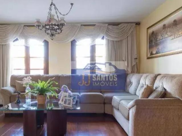 Sobrado com 240m², 3 dormitórios e 5 vagas na Mooca!