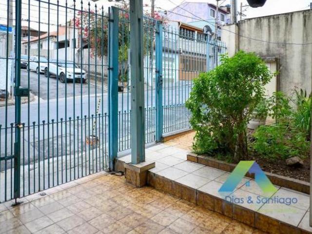 Sobrado com 250m² em 3 dormitórios, 3 vagas com localização privilegiada a 2kms do Shopping Plaza Su