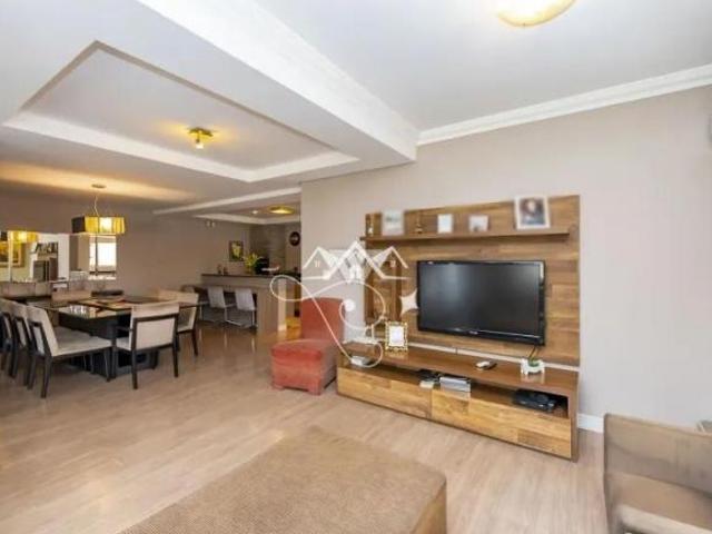 Sobrado com 263m² na Vila Bossi Louveira