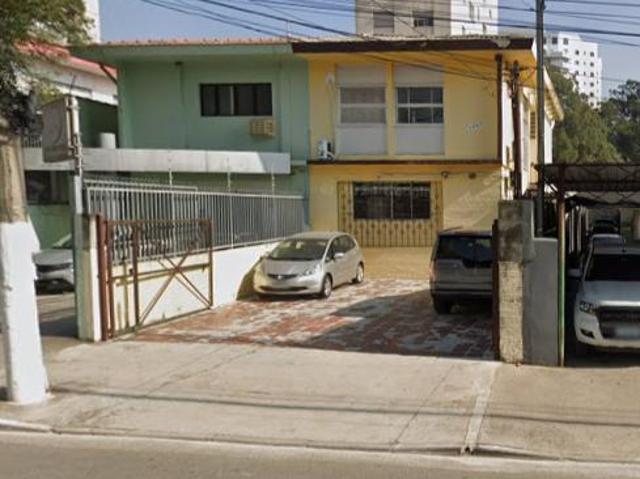 Sobrado com 280m² localizado no Bairro de Santo Amaro em São Paulo SP