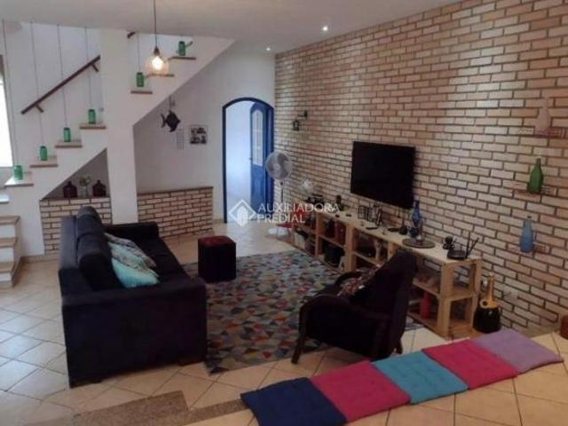 Sobrado com 284m² 4 quartos 1 suíte 3 vagas | Assis Brasil Mauá SP