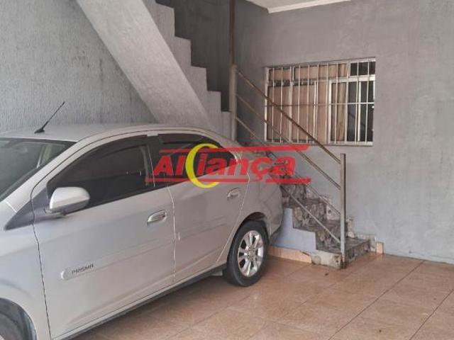 Sobrado com 2 casas no centro do bairro São João
