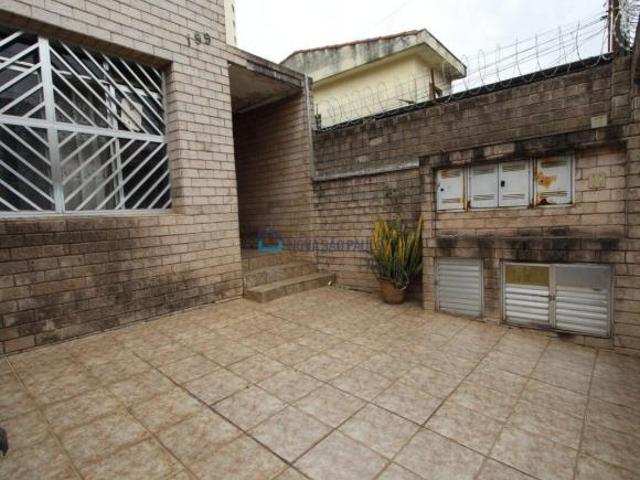 Sobrado com 2 casas no fundo a 400m do Metrô Conceição