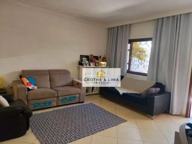 Sobrado com 2 dormitórios à venda, 170 m² por R$ 515.000,00 Jardim Califórnia Jacareí/SP