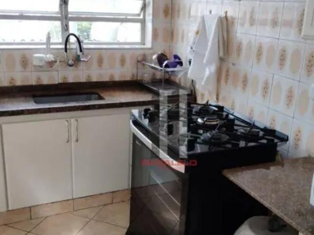 Sobrado com 2 dormitórios à venda, 200 m² por R$ 531.900 Chácara Mafalda São Paulo/SP