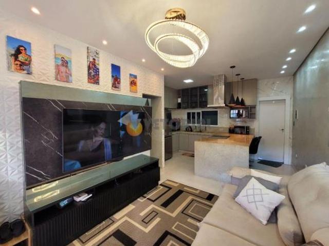Sobrado com 2 dormitórios à venda, 104 m² por R$ 590.000 Balneário dos Golfinhos Caraguatatuba/S