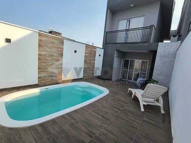 Sobrado com 2 dormitórios à venda, 105 m² por R$ 520.000,00 Golfinhos /SP