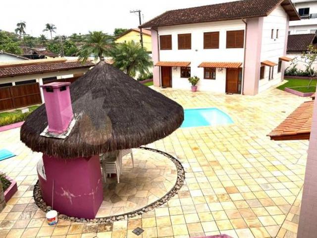 Sobrado com 2 dormitórios à venda, 107 m² por R$ 450.000,00 Maranduba Ubatuba/SP