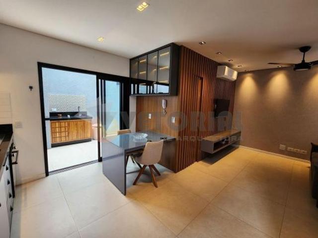 Sobrado com 2 dormitórios à venda, 108 m² por R$ 650.000 Cidade Jardim Caraguatatuba/SP