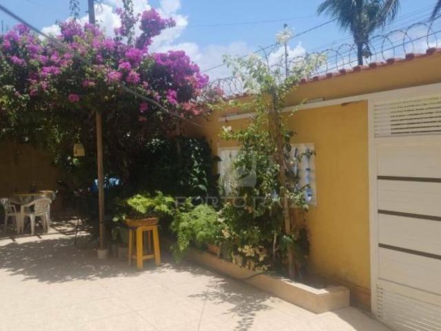 Sobrado com 2 dormitórios à venda, 102 m² por R$ 380.000 Suarão Itanhaém/SP