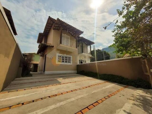 Sobrado com 2 dormitórios à venda, 110 m² no Bairro S F Praia São Sebastião/SP