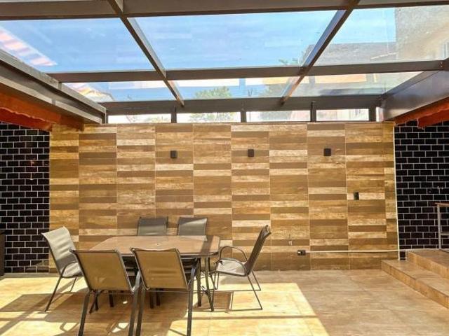 Sobrado com 2 dormitórios à venda, 111 m² por R$ 850.000,00 Vila Aquilino Santo André/SP