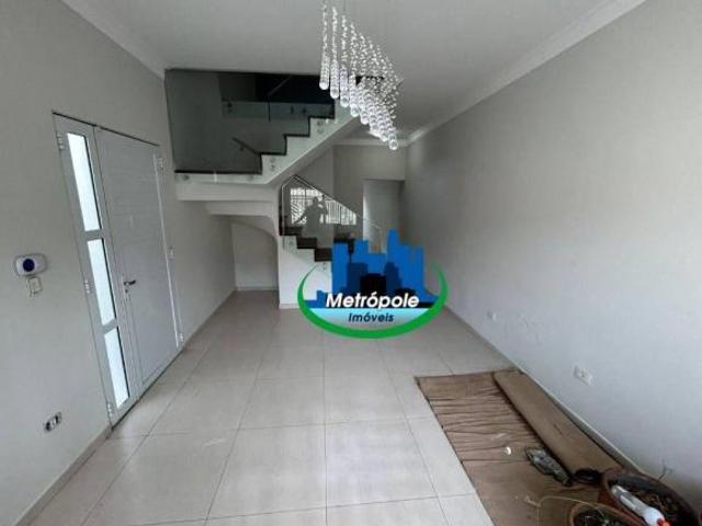 Sobrado com 2 dormitórios à venda, 125 m² por R$ 640.000,00 Parque Renato Maia