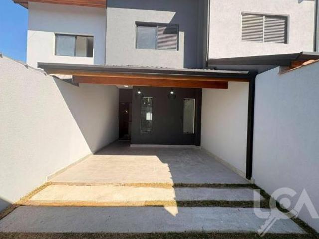 Sobrado com 2 dormitórios à venda, 120 m² por R$ 560.000,00 Pontal de Santa Marina Caraguatatuba