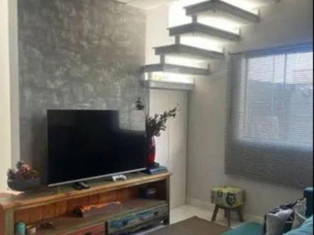 Sobrado com 2 dormitórios à venda, 135 m² por R$ 690.000,00 Horto Florestal.