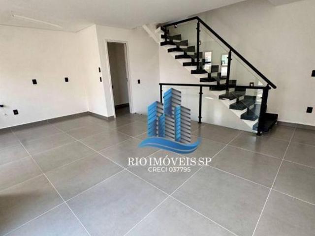 Sobrado com 2 dormitórios à venda, 135 m² por R$ 730.000,00 Vila Pinheirinho Santo André/SP