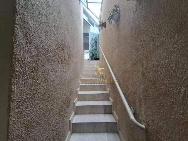 Sobrado com 2 dormitórios à venda, 145 m² por R$ 689.000,00 Bosque dos Eucaliptos São José dos C