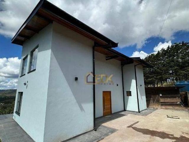 Sobrado com 2 dormitórios à venda, 140 m² por R$ 1.100.000,00 Parque do Ferradura Campos do Jord