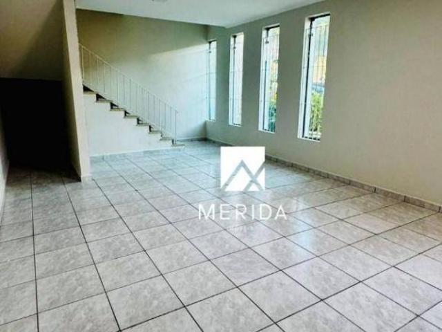 Sobrado com 2 dormitórios à venda, 156 m² por R$ 670.000,00 Bangu Santo André/SP