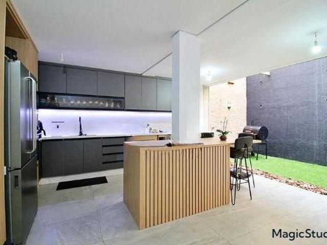 Sobrado com 2 dormitórios à venda, 164 m² por R$ 590.000,00 Parque Erasmo Assunção Santo André/S