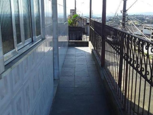 Sobrado com 2 dormitórios à venda, 169 m² Santos Dumont Juiz de Fora/MG