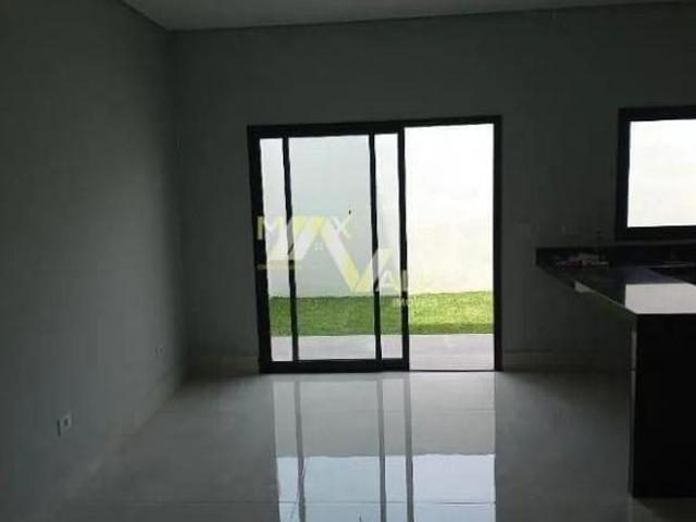 Sobrado com 2 dormitórios à venda, 172 m² por R$ 694.000 Residencial Santa Paula Jacareí/SP