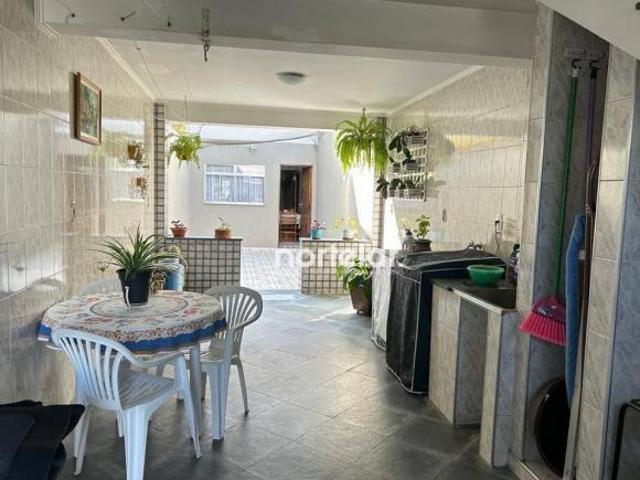 Sobrado com 2 dormitórios à venda, 189 m² por R$ 790.000,00 Vila Clarice São Paulo/SP