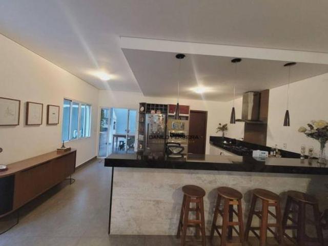 Sobrado com 2 dormitórios à venda, 205 m² por R$ 695.000 Jardim Panorama Salto/SP
